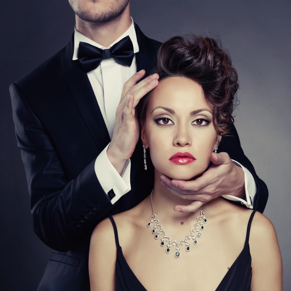 Sensual couple - Elegant Chair Cover Designs